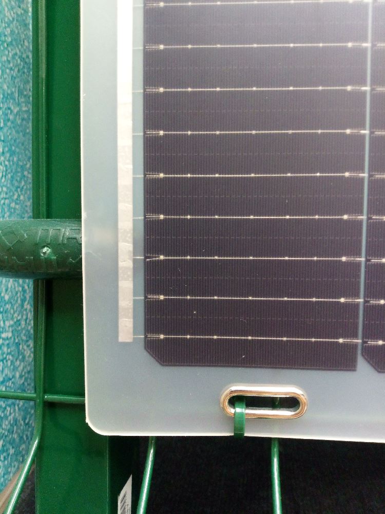 Instalación de panel solar en terraza | Comunidad Comunidad Leroy Merlin