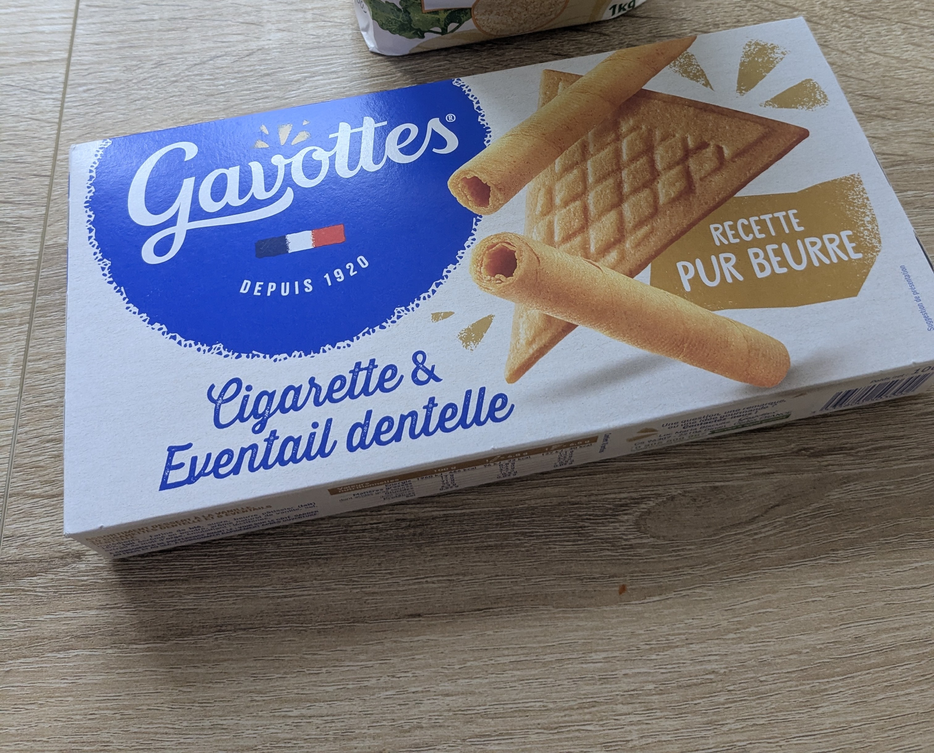 Cigarettes et éventail dentelle Gavottes | Communauté Ma Communaute ...
